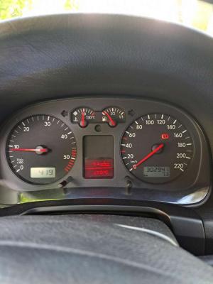 Grey Volkswagen Golf 2001 in Utena, with an engine capacity of 1.90 L and mileage of 300 thousand km for 1650 €, photo 9 on AUTOMOTO.COM.LV