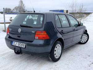 Grey Volkswagen Golf 2001 in Riga, with an engine capacity of 1.90 L and mileage of 311 thousand km for 2800 €, photo 5 on AUTOMOTO.COM.LV