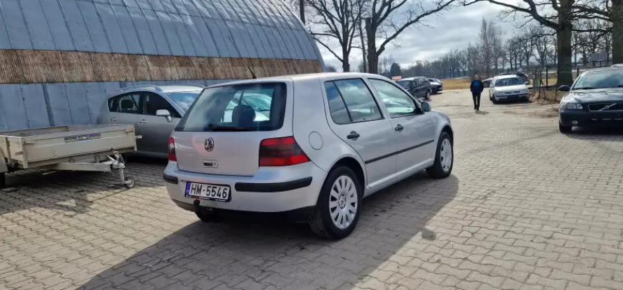Grey Volkswagen Golf 2001 in Valmiera, with an engine capacity of 1.90 L and mileage of 390 thousand km for 1550 €, photo 4 on AUTOMOTO.COM.LV