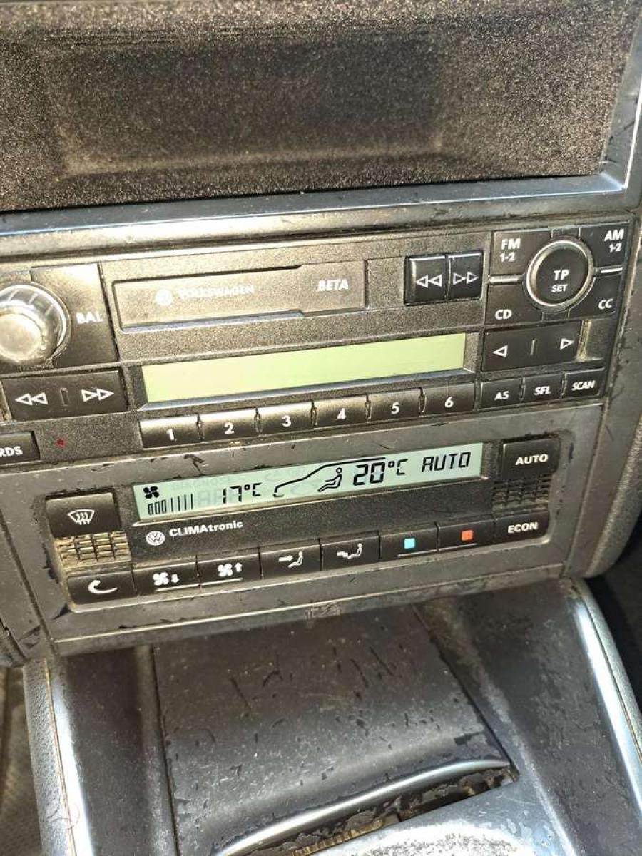 Pelēks Volkswagen Golf 2001 Utena, ar dzinēja tilpumu 1.90 L un nobraukumu 300 tūkst. km par 1450 €, foto 10 vietnē AUTOMOTO.COM.LV