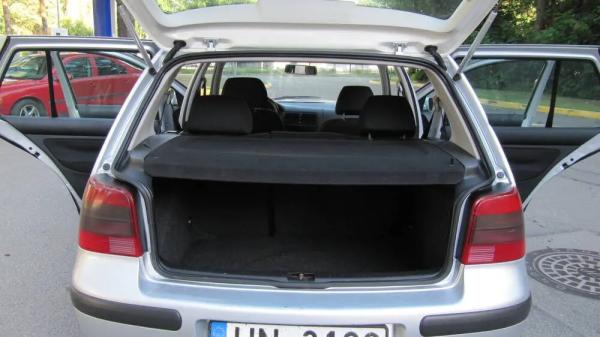 Grey Volkswagen Golf 2001 in Riga, with an engine capacity of 1.90 L and mileage of 355 thousand km for 1250 €, photo 5 on AUTOMOTO.COM.LV
