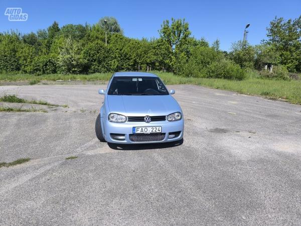 Grey Volkswagen Golf 2001 in Plunge, with an engine capacity of 1.80 L and mileage of 200 thousand km for 3000 €, photo 1 on AUTOMOTO.COM.LV