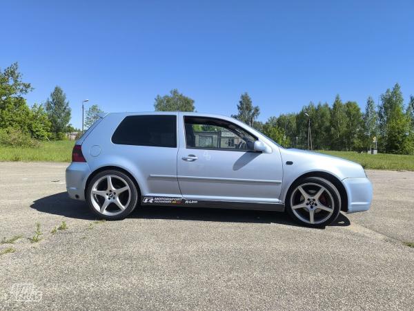 Grey Volkswagen Golf 2001 in Plunge, with an engine capacity of 1.80 L and mileage of 200 thousand km for 3000 €, photo 2 on AUTOMOTO.COM.LV