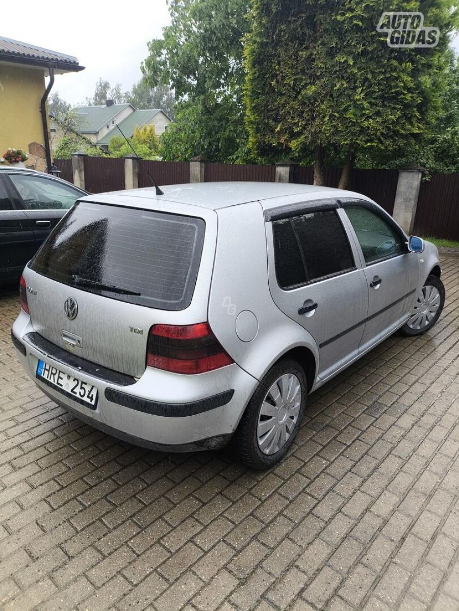 Grey Volkswagen Golf 2001 in Vilnius, with an engine capacity of 1.90 L and mileage of 403 thousand km for 850 €, photo 5 on AUTOMOTO.COM.LV