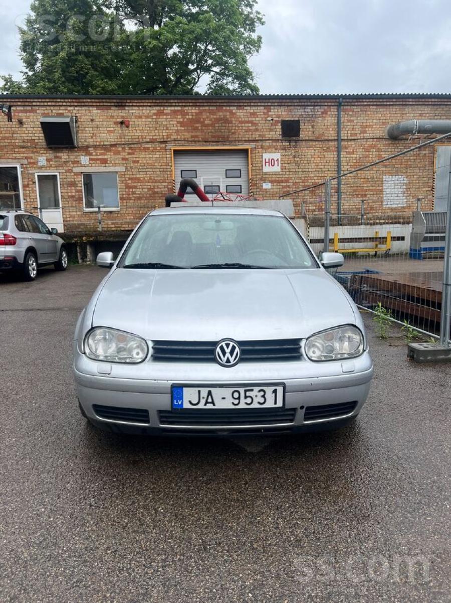Pelēks Volkswagen Golf 2001 Dobele, ar dzinēja tilpumu 1.90 L un nobraukumu 313 tūkst. km par 900 €, foto 3 vietnē AUTOMOTO.COM.LV
