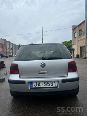 Pelēks Volkswagen Golf 2001 Dobele, ar dzinēja tilpumu 1.90 L un nobraukumu 313 tūkst. km par 900 €, foto 6 vietnē AUTOMOTO.COM.LV