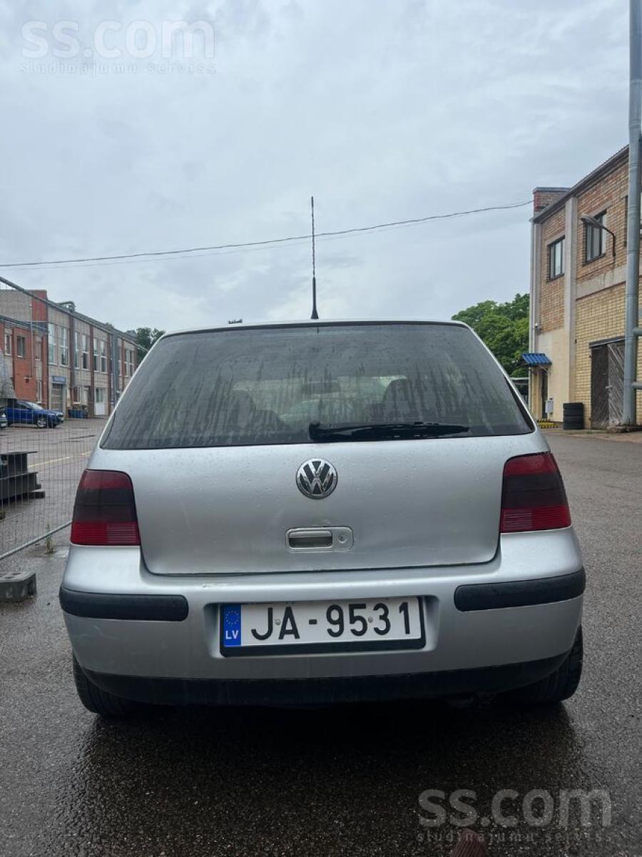 Pelēks Volkswagen Golf 2001 Dobele, ar dzinēja tilpumu 1.90 L un nobraukumu 313 tūkst. km par 900 €, foto 6 vietnē AUTOMOTO.COM.LV