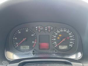Grey Volkswagen Golf 2001 in Vilnius, with an engine capacity of 1.90 L and mileage of 378 thousand km for 750 €, photo 12 on AUTOMOTO.COM.LV