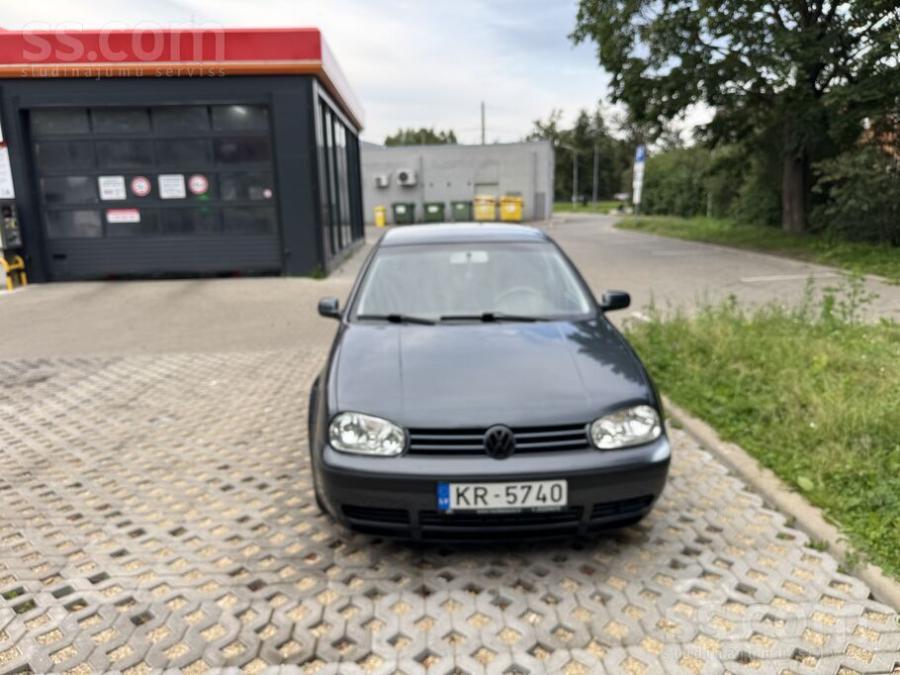 Grey Volkswagen Golf 2001 in Riga, with an engine capacity of 1.40 L and mileage of 223 thousand km for 1800 €, photo 3 on AUTOMOTO.COM.LV
