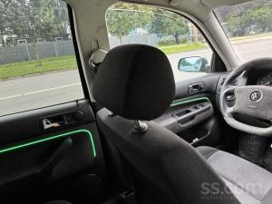 Grey Volkswagen Golf 2001 in Riga, with an engine capacity of 1.40 L and mileage of 223 thousand km for 1800 €, photo 6 on AUTOMOTO.COM.LV