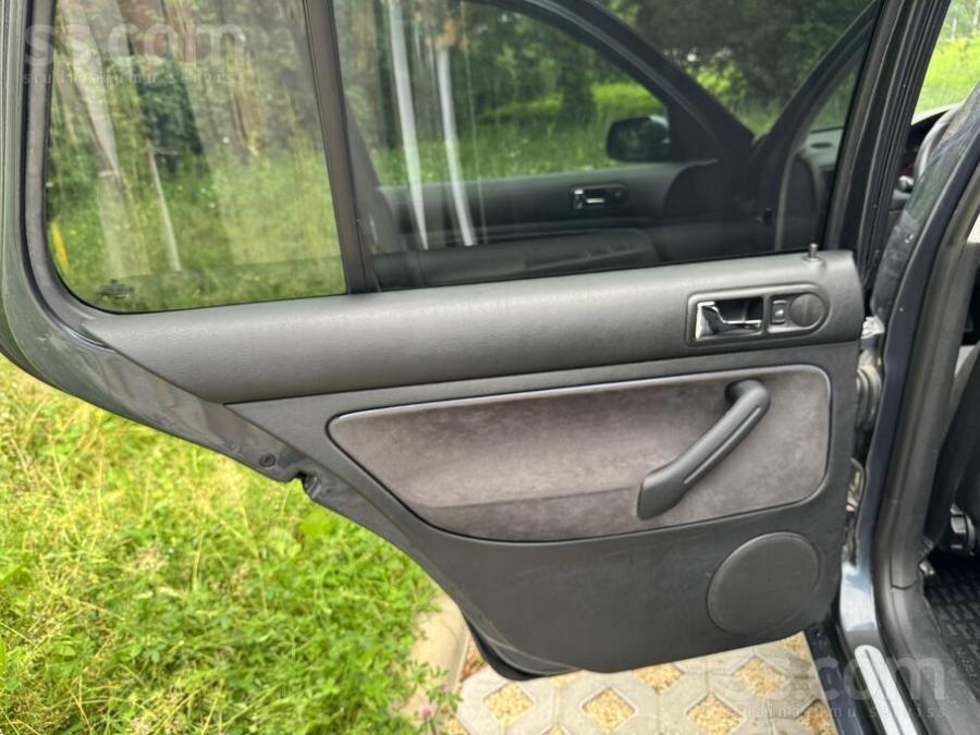 Grey Volkswagen Golf 2001 in Riga, with an engine capacity of 1.40 L and mileage of 223 thousand km for 1800 €, photo 15 on AUTOMOTO.COM.LV
