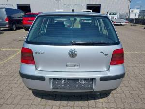 Pelēks Volkswagen Golf 2001 Limbaži, ar dzinēja tilpumu 1.40 L un nobraukumu 105 tūkst. km par 2950 €, foto 6 vietnē AUTOMOTO.COM.LV