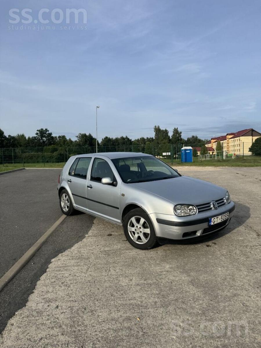 Pelēks Volkswagen Golf 2001 Ogre, ar dzinēja tilpumu 1.90 L un nobraukumu 266 tūkst. km par 1400 €, foto 3 vietnē AUTOMOTO.COM.LV