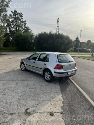 Pelēks Volkswagen Golf 2001 Ogre, ar dzinēja tilpumu 1.90 L un nobraukumu 266 tūkst. km par 1400 €, foto 7 vietnē AUTOMOTO.COM.LV