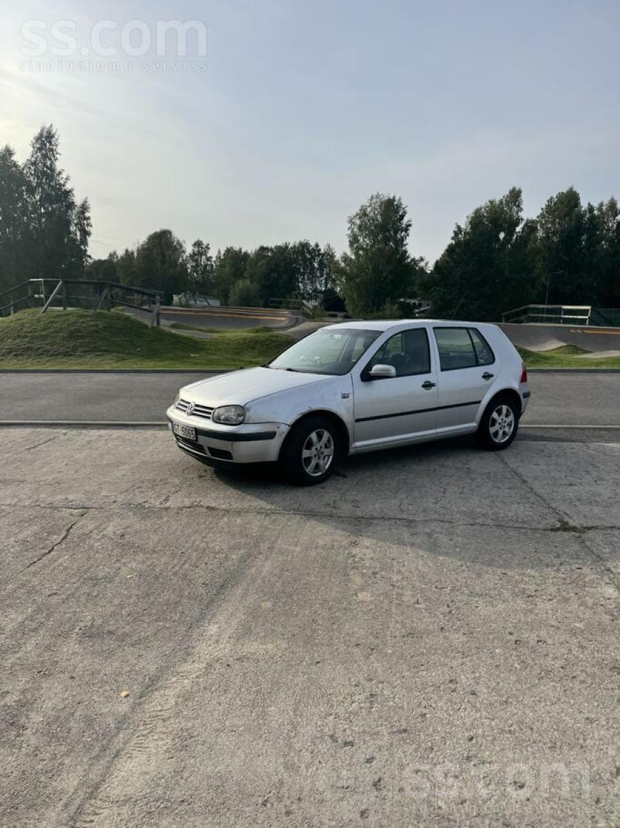 Pelēks Volkswagen Golf 2001 Ogre, ar dzinēja tilpumu 1.90 L un nobraukumu 266 tūkst. km par 1400 €, foto 9 vietnē AUTOMOTO.COM.LV