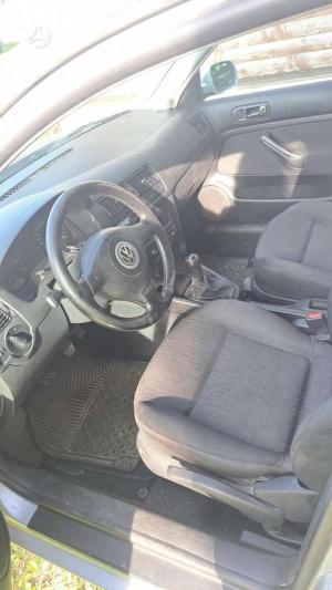 Grey Volkswagen Golf 2001 in Kaisiadorys, with an engine capacity of 1.60 L and mileage of 350 thousand km for 900 €, photo 11 on AUTOMOTO.COM.LV