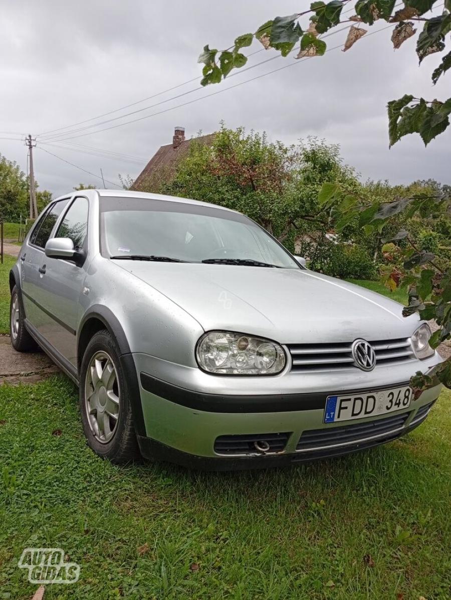 Pelēks Volkswagen Golf 2001 Panevēža, ar dzinēja tilpumu 1.90 L un nobraukumu 248 tūkst. km par 1000 €, foto 1 vietnē AUTOMOTO.COM.LV