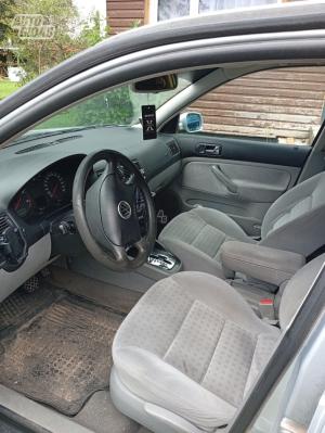 Pelēks Volkswagen Golf 2001 Panevēža, ar dzinēja tilpumu 1.90 L un nobraukumu 248 tūkst. km par 1000 €, foto 6 vietnē AUTOMOTO.COM.LV