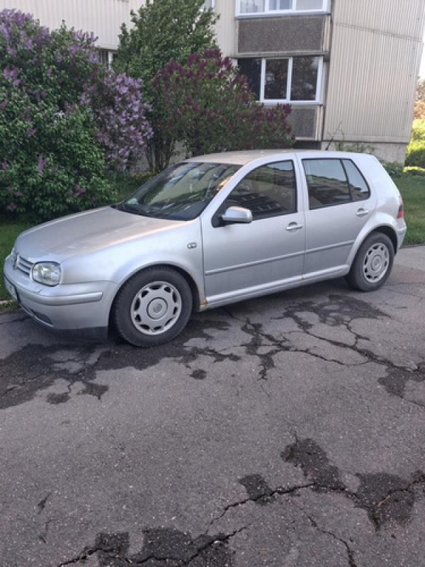 Grey Volkswagen Golf 2001 in Tallinn, with an engine capacity of 0.00 L and mileage of 298 thousand km for 450 €, photo 3 on AUTOMOTO.COM.LV