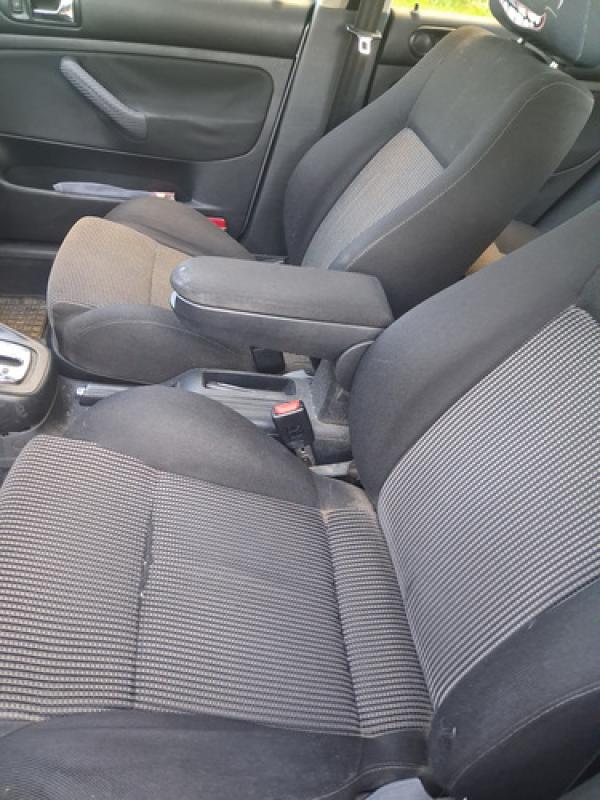 Grey Volkswagen Golf 2001 in Tallinn, with an engine capacity of 0.00 L and mileage of 298 thousand km for 450 €, photo 8 on AUTOMOTO.COM.LV