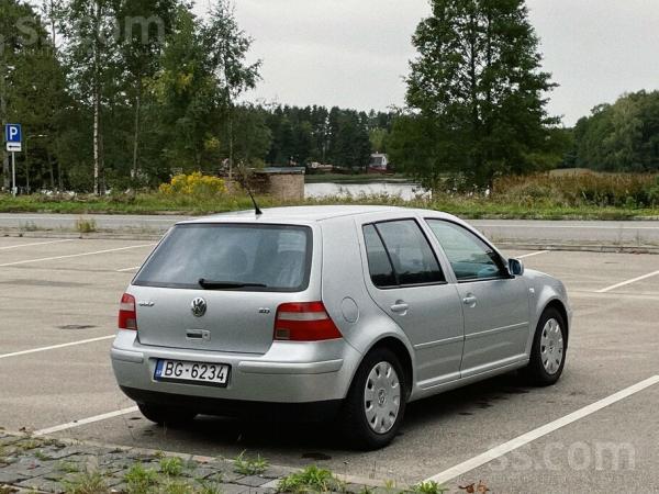 Volkswagen Golf 2001 Daugavpils vietnē Pelēks Volkswagen Golf 2001 Daugavpils, ar dzinēja tilpumu 2.00 L un nobraukumu 299 tūkst. km par 1650 €, foto 4 vietnē AUTOMOTO.COM.LV