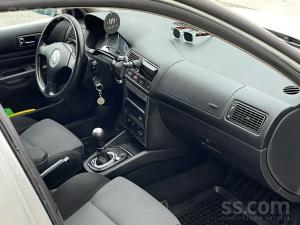 Pelēks Volkswagen Golf 2001 Daugavpils, ar dzinēja tilpumu 2.00 L un nobraukumu 299 tūkst. km par 1650 €, foto 7 vietnē AUTOMOTO.COM.LV