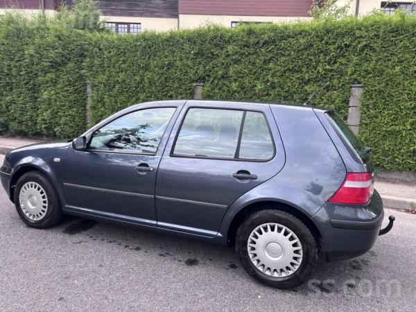 Grey Volkswagen Golf 2001 in Riga, with an engine capacity of 1.90 L and mileage of 297 thousand km for 2590 €, photo 9 on AUTOMOTO.COM.LV