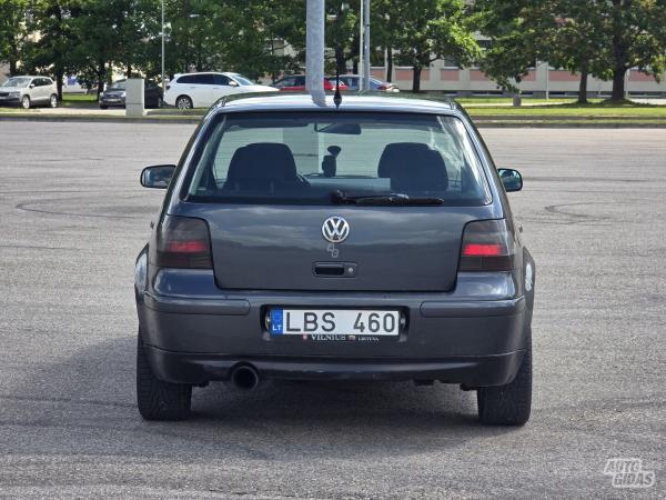 Grey Volkswagen Golf 2001 in Kaunas, with an engine capacity of 2.30 L and mileage of 233 thousand km for 3200 €, photo 7 on AUTOMOTO.COM.LV