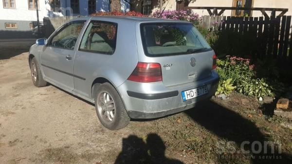 Grey Volkswagen Golf 2001 in Kuldiga, with an engine capacity of 1.60 L and mileage of 266 thousand km for 850 €, photo 3 on AUTOMOTO.COM.LV