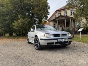 Grey Volkswagen Golf 2001 in Joniskis, with an engine capacity of 1.60 L and mileage of 232 thousand km for 1350 €, photo  on AUTOMOTO.COM.LV