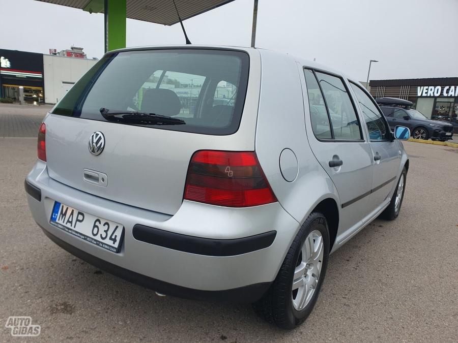 Grey Volkswagen Golf 2001 in Kaunas, with an engine capacity of 1.60 L and mileage of 184 thousand km for 1650 €, photo 5 on AUTOMOTO.COM.LV