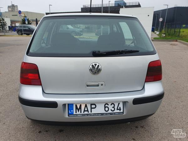 Grey Volkswagen Golf 2001 in Kaunas, with an engine capacity of 1.60 L and mileage of 184 thousand km for 1650 €, photo 6 on AUTOMOTO.COM.LV