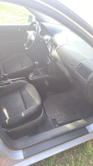 Grey Volkswagen Golf 2001 in Kaisiadorys, with an engine capacity of 1.60 L and mileage of 1 thousand km for 650 €, photo 7 on AUTOMOTO.COM.LV