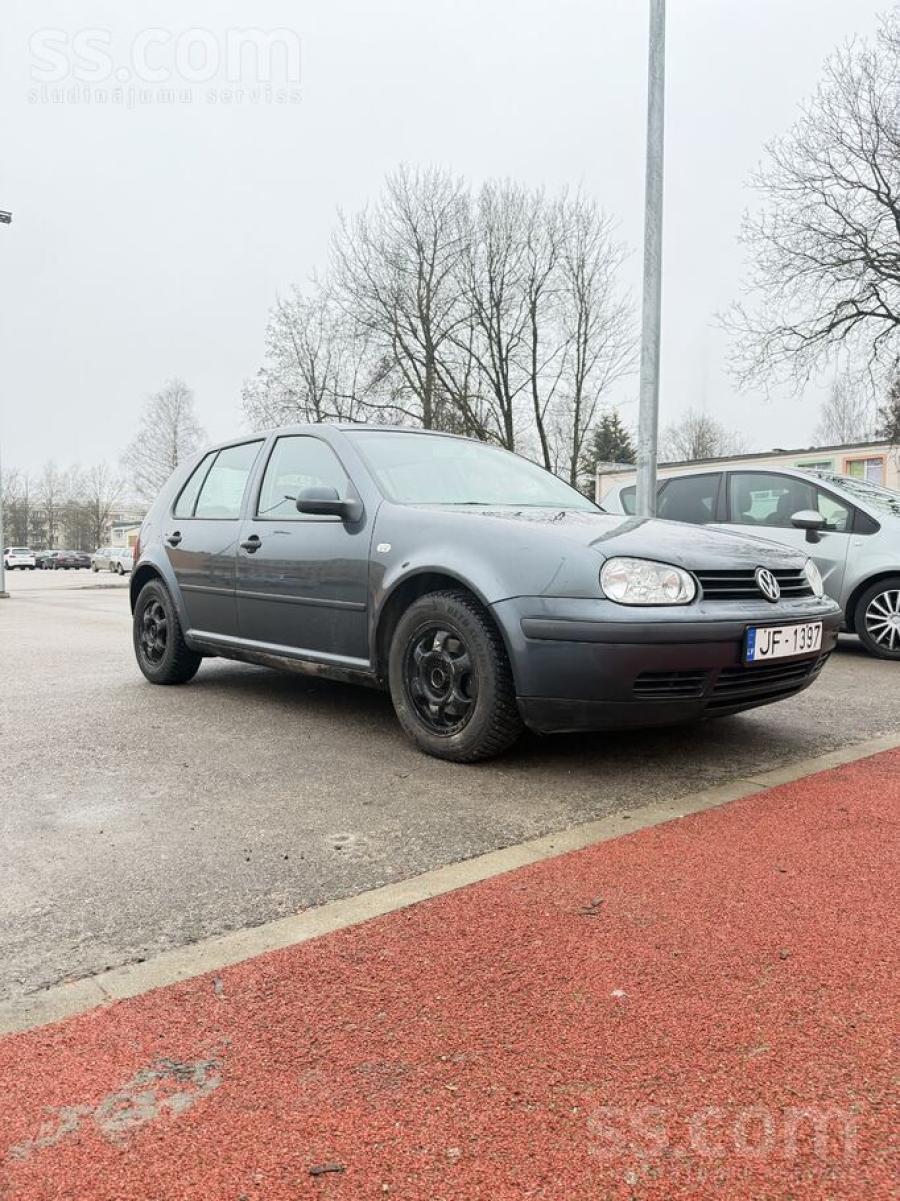 Grey Volkswagen Golf 2002 in Rezekne, with an engine capacity of 1.90 L and mileage of 434 thousand km for 1350 €, photo 2 on AUTOMOTO.COM.LV