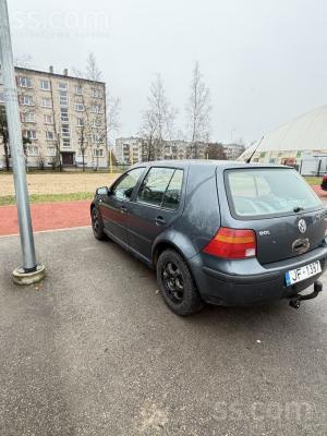 Grey Volkswagen Golf 2002 in Rezekne, with an engine capacity of 1.90 L and mileage of 434 thousand km for 1350 €, photo 4 on AUTOMOTO.COM.LV