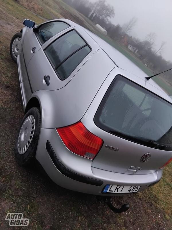 Grey Volkswagen Golf 2002 in Alytus, with an engine capacity of 1.40 L and mileage of 280 thousand km for 780 €, photo 3 on AUTOMOTO.COM.LV