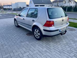 Pelēks Volkswagen Golf 2002 Viļņa, ar dzinēja tilpumu 1.40 L un nobraukumu 293 tūkst. km par 850 €, foto 7 vietnē AUTOMOTO.COM.LV