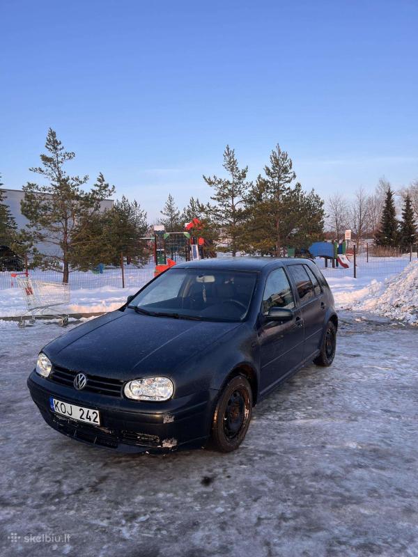Pelēks Volkswagen Golf 2002 Klaipėda, ar dzinēja tilpumu 1.90 L un nobraukumu 296 tūkst. km par 1000 €, foto 1 vietnē AUTOMOTO.COM.LV