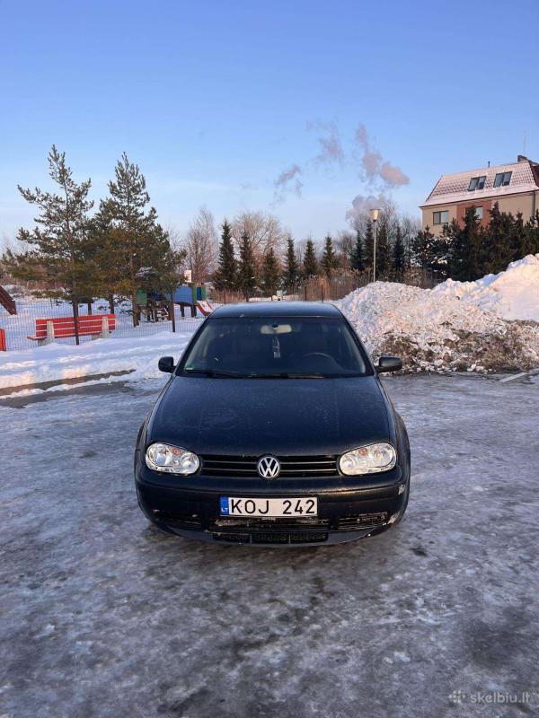 Pelēks Volkswagen Golf 2002 Klaipėda, ar dzinēja tilpumu 1.90 L un nobraukumu 296 tūkst. km par 1000 €, foto 2 vietnē AUTOMOTO.COM.LV