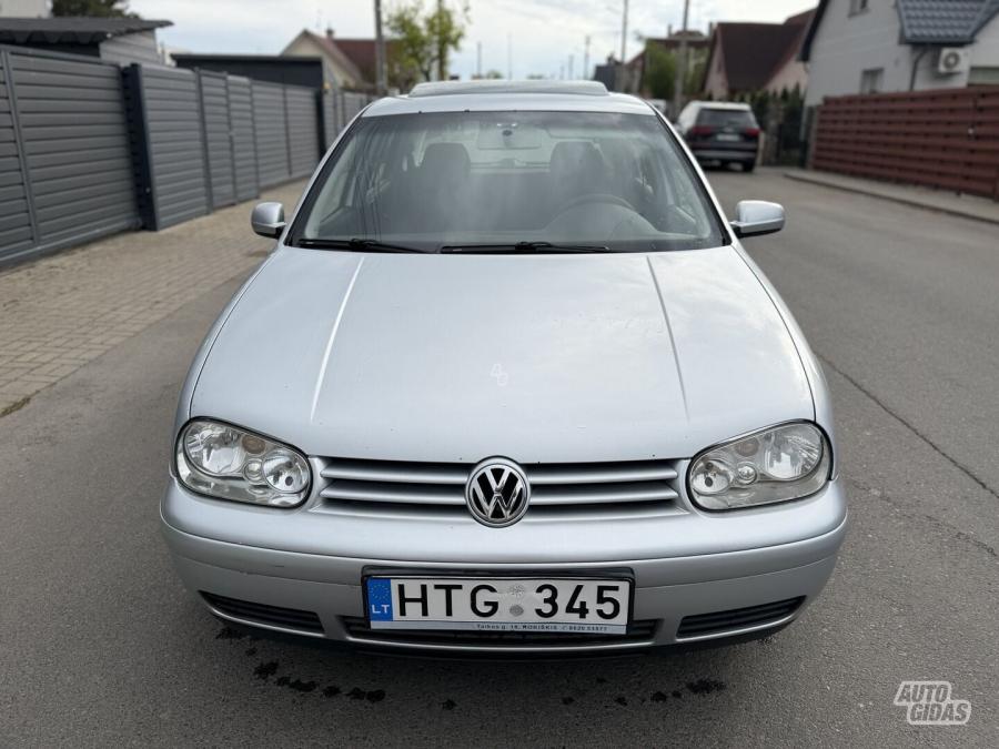 Grey Volkswagen Golf 2002 in Kaunas, with an engine capacity of 1.90 L and mileage of 381 thousand km for 1350 €, photo 3 on AUTOMOTO.COM.LV