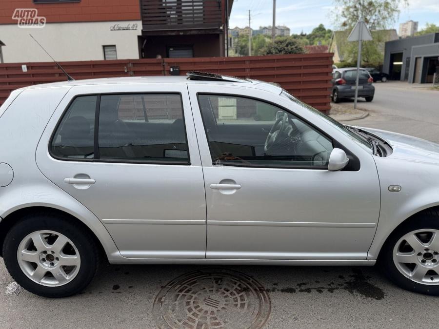 Grey Volkswagen Golf 2002 in Kaunas, with an engine capacity of 1.90 L and mileage of 381 thousand km for 1350 €, photo 5 on AUTOMOTO.COM.LV