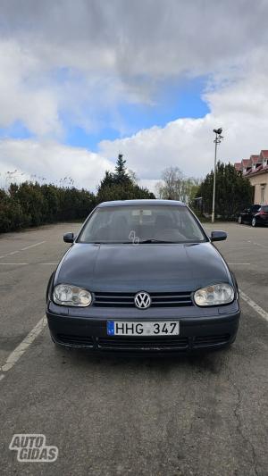 Pelēks Volkswagen Golf 2002 Kauņa, ar dzinēja tilpumu 1.90 L un nobraukumu 467 tūkst. km par 750 €, foto 3 vietnē AUTOMOTO.COM.LV