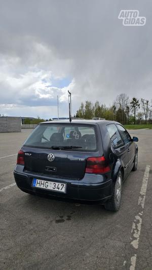 Pelēks Volkswagen Golf 2002 Kauņa, ar dzinēja tilpumu 1.90 L un nobraukumu 467 tūkst. km par 750 €, foto 5 vietnē AUTOMOTO.COM.LV