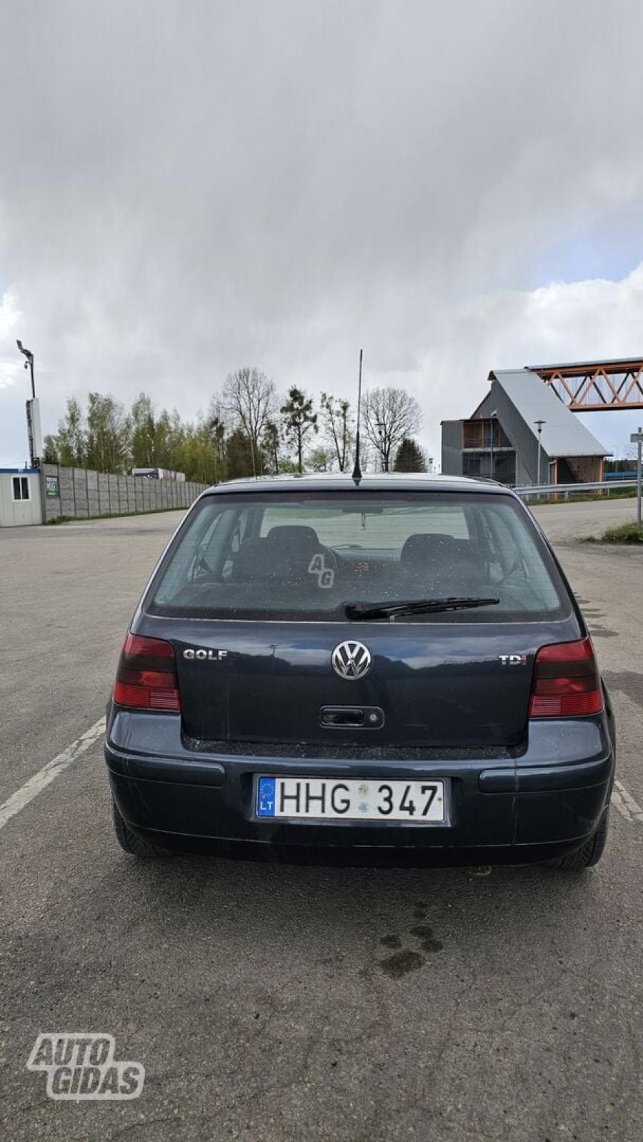 Pelēks Volkswagen Golf 2002 Kauņa, ar dzinēja tilpumu 1.90 L un nobraukumu 467 tūkst. km par 750 €, foto 6 vietnē AUTOMOTO.COM.LV