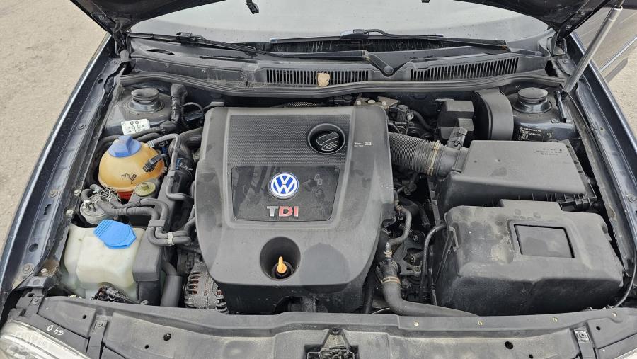 Pelēks Volkswagen Golf 2002 Kauņa, ar dzinēja tilpumu 1.90 L un nobraukumu 467 tūkst. km par 750 €, foto 8 vietnē AUTOMOTO.COM.LV