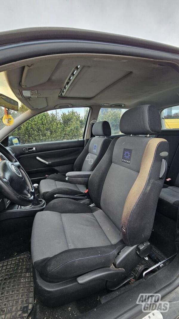 Grey Volkswagen Golf 2002 in Kaunas, with an engine capacity of 1.90 L and mileage of 467 thousand km for 750 €, photo 9 on AUTOMOTO.COM.LV