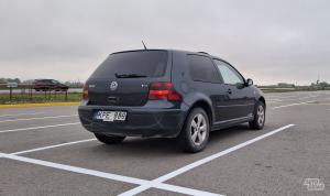 Grey Volkswagen Golf 2002 in Klaipeda, with an engine capacity of 1.90 L and mileage of 300 thousand km for 980 €, photo 5 on AUTOMOTO.COM.LV