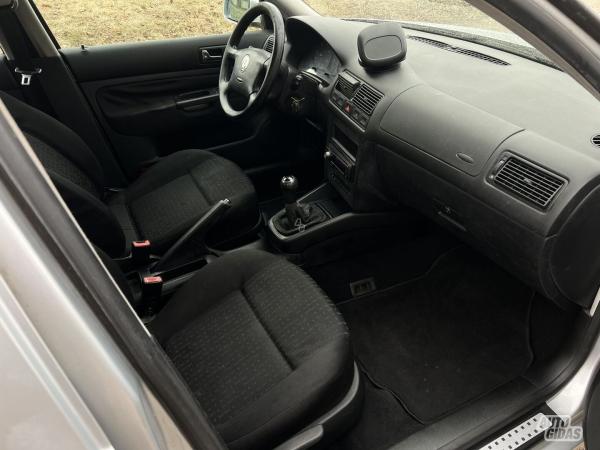 Grey Volkswagen Golf 2002 in Utena, with an engine capacity of 1.90 L and mileage of 290 thousand km for 1650 €, photo 8 on AUTOMOTO.COM.LV