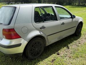 Pelēks Volkswagen Golf 2002 Aizkraukle, ar dzinēja tilpumu 1.90 L un nobraukumu 492 tūkst. km par 750 €, foto 3 vietnē AUTOMOTO.COM.LV