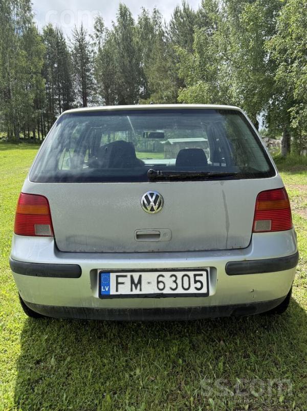 Grey Volkswagen Golf 2002 in Aizkraukle, with an engine capacity of 1.90 L and mileage of 492 thousand km for 750 €, photo 3 on AUTOMOTO.COM.LV